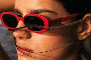 Новые очки от Anna Sui бросают вызов обыденности и прославляют ...